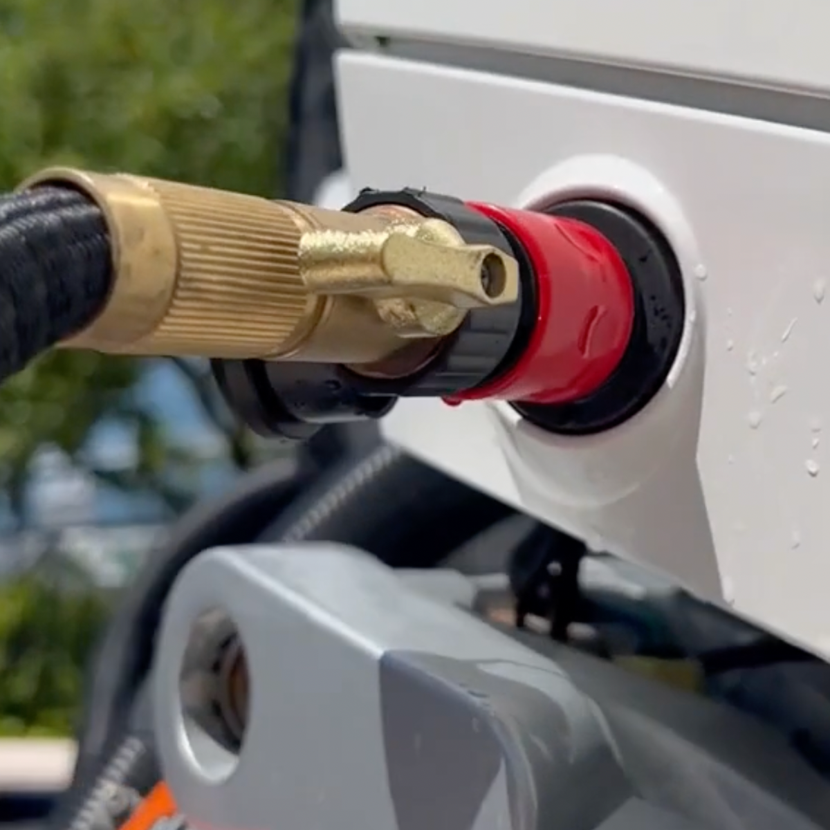 Flush-M Mercury Outboard Flushing Solution - White - Late Models 75 ...