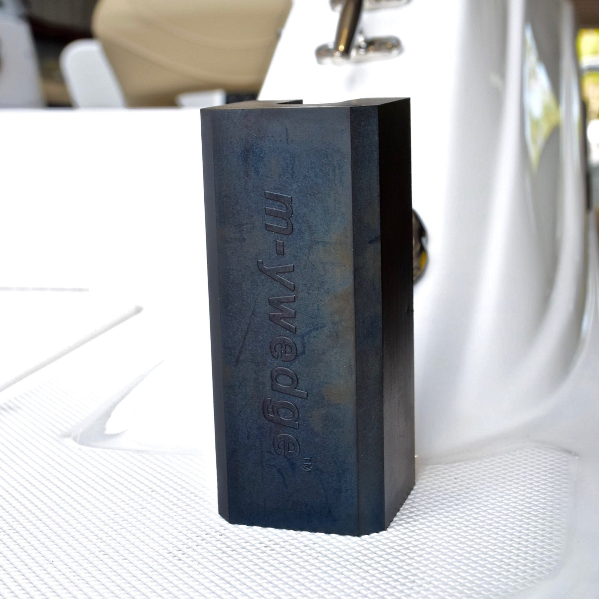 M-Y Wedge Transom Saver m-ywedge Single Ram Universal Outboard Trailer ...